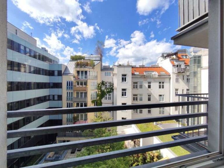 2-Zimmer-Wohnung mit Balkon in Margareten